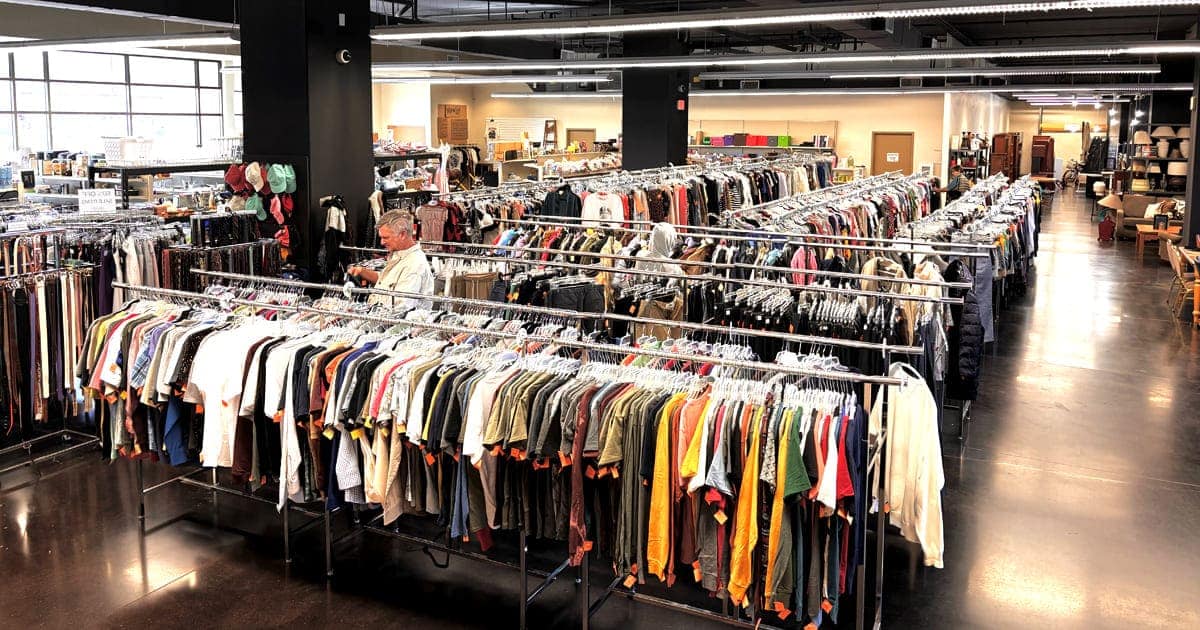 People Drive From All Over Arizona To Shop At This Enormous Thrift Store