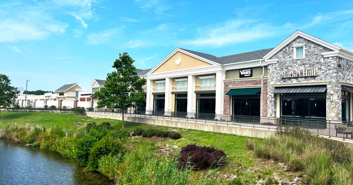 People Drive From All Over Virginia To Hunt For Treasures At This ...