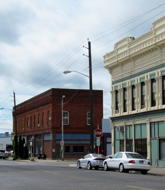 easy living towns oregon ftr