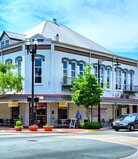 florida town living postcard ftr