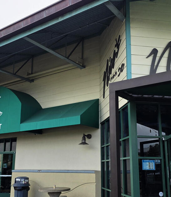 hawaii burger cake restaurant ftr