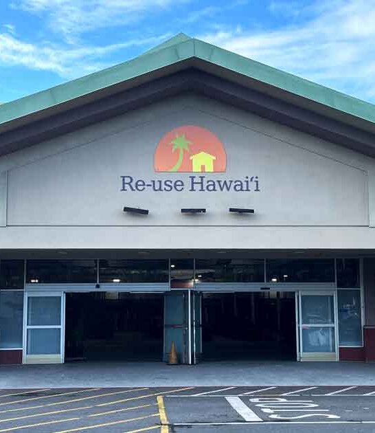 huge thrift store hawaii ftr