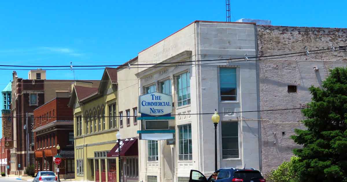 The Overlooked City In Illinois Where You Can Rent An Apartment For ...