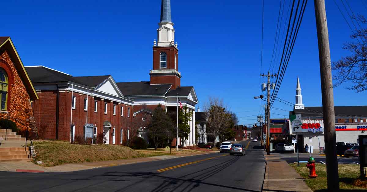 The Dreamy Small Town In Kentucky That's Straight Out Of A Postcard