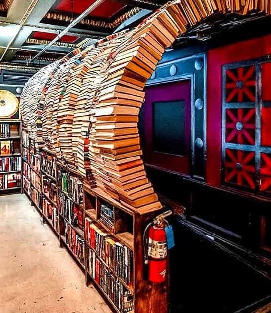 This Massive Bookstore In California Is A Labyrinth Of Literary Treasures Waiting To Be Explored
