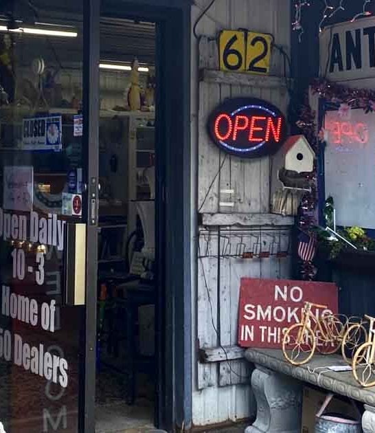 massachusetts antique browsing store ftr