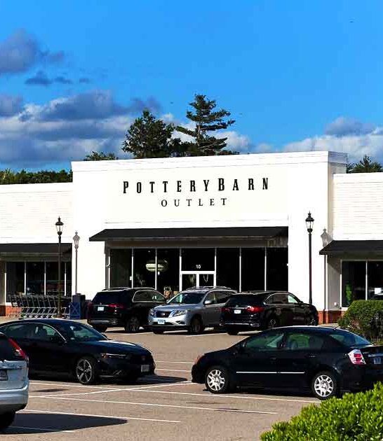 massive massachusetts outlet mall ftr