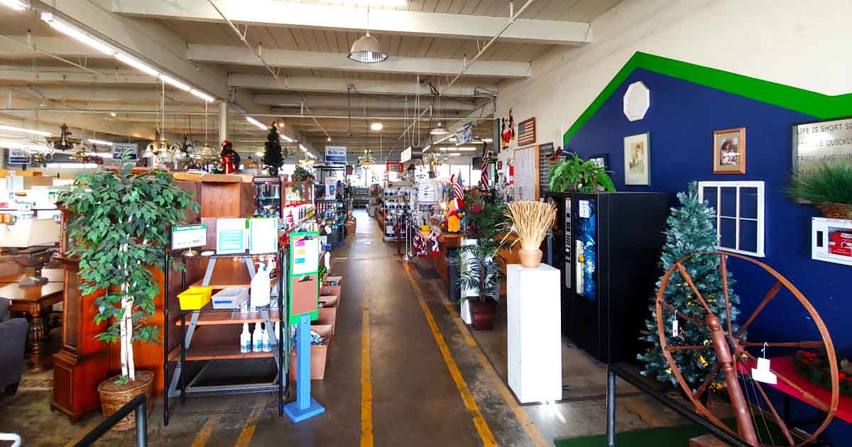 The Massive Thrift Store In Oregon That Bargain Hunters Swear Is Better ...