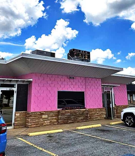 no frills arkansas cafe ftr