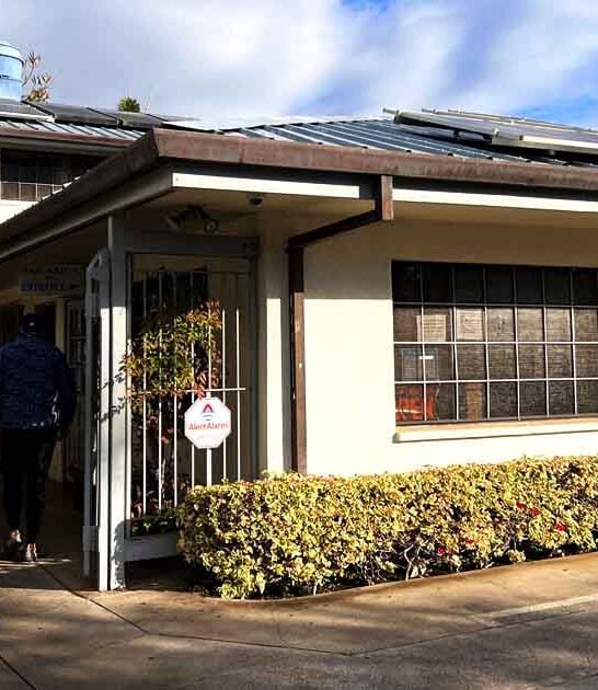 restaurant hawaii eat under ftr