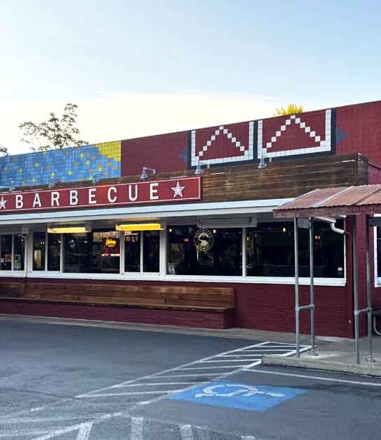 unpretentious restaurant oregon ftr