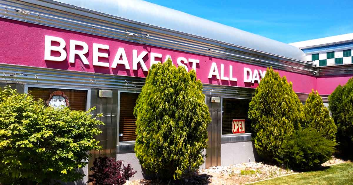 The $9.99 Breakfast At This ‘50-Style Diner In Utah Is Better Than Any ...