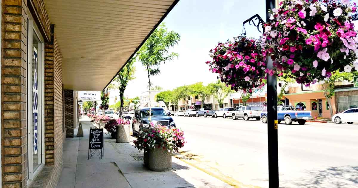 The Town In Utah Where You Can Rent A One-Bedroom Apartment For $875 A ...