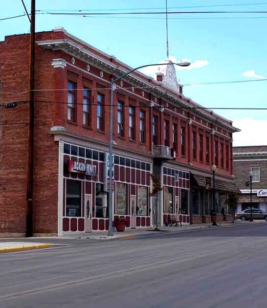 wyoming retirees affordable town ftr