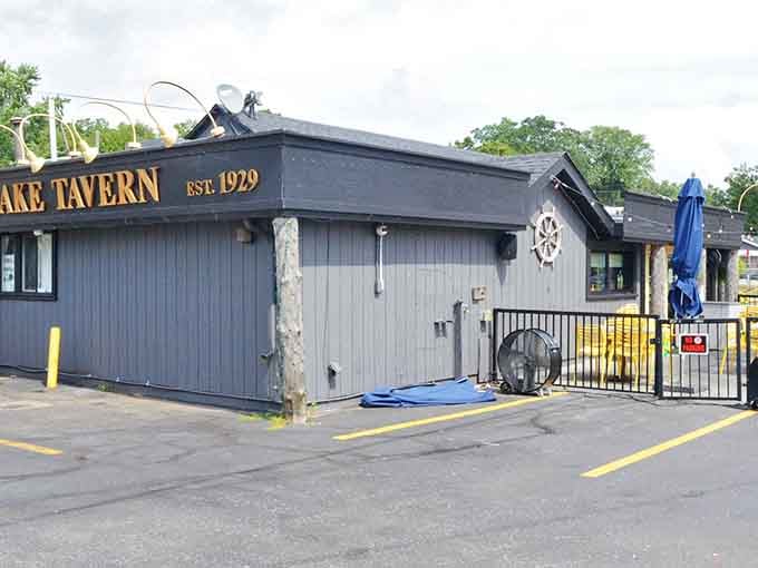 The classic tavern exterior promises exactly what's inside: honest food, cold drinks, and zero pretension required at the door.