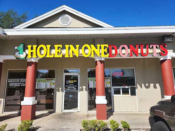 That cheerful signage and those candy-cane columns make this place impossible to miss, even before sunrise.