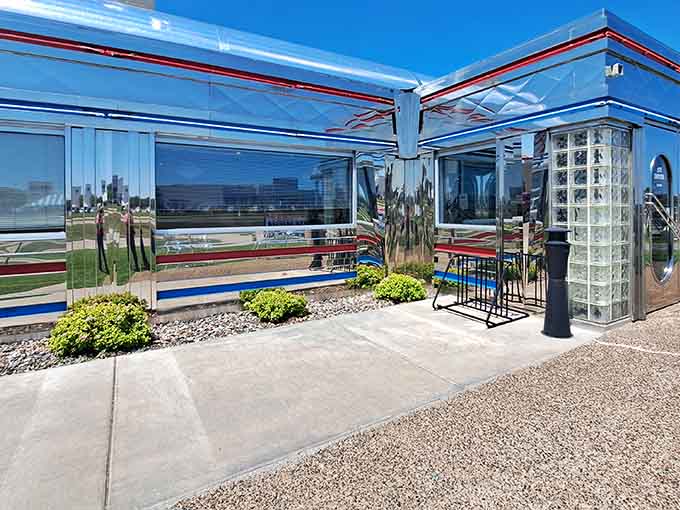 This is what happens when mid-century architecture and comfort food have a beautiful, chrome-plated baby together.