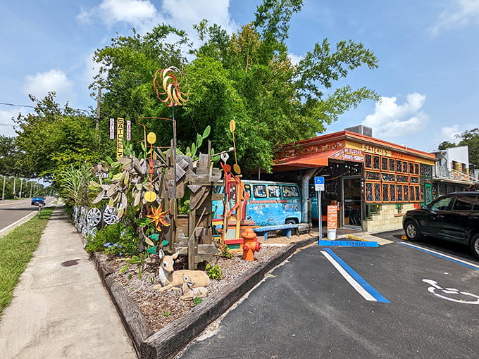 The outdoor art garden alone is worth the visit, but wait until you see what's happening inside with the pizza.