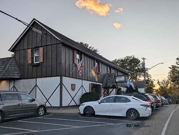 When the parking lot's full at sunset, you know the locals have spoken and the verdict is delicious.