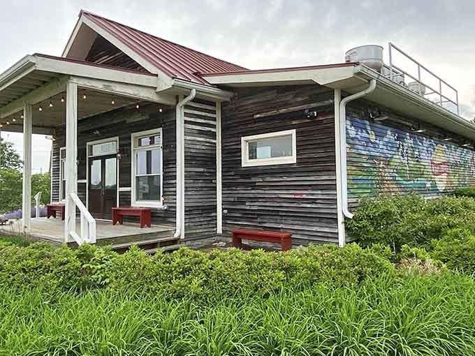 The charming exterior of Windy Corner Market proves that great breakfast doesn't need fancy architecture, just honest cooking inside.