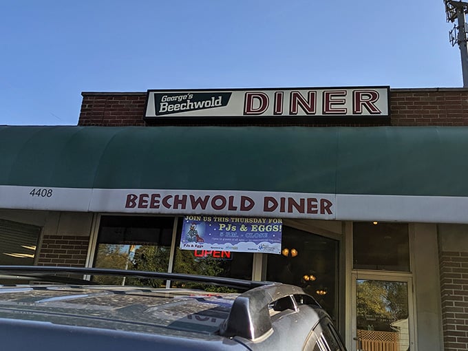 That distinctive turquoise awning signals you've arrived at breakfast paradise in Columbus, Ohio.