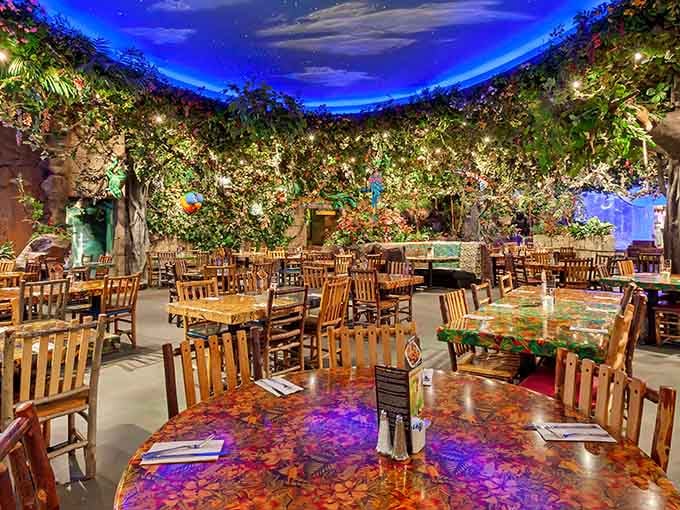 Every table feels like your own private clearing in the rainforest, complete with that perfect Instagram-worthy lighting.