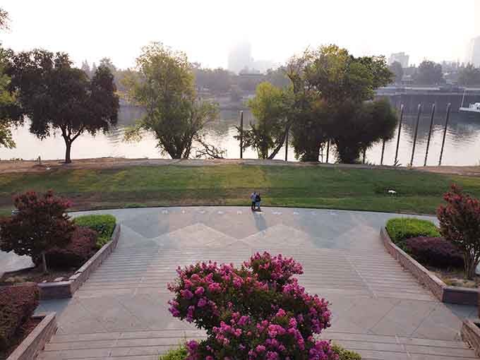 Those landscaped pathways leading to the river look like someone actually thought about making beauty accessible to everyone.
