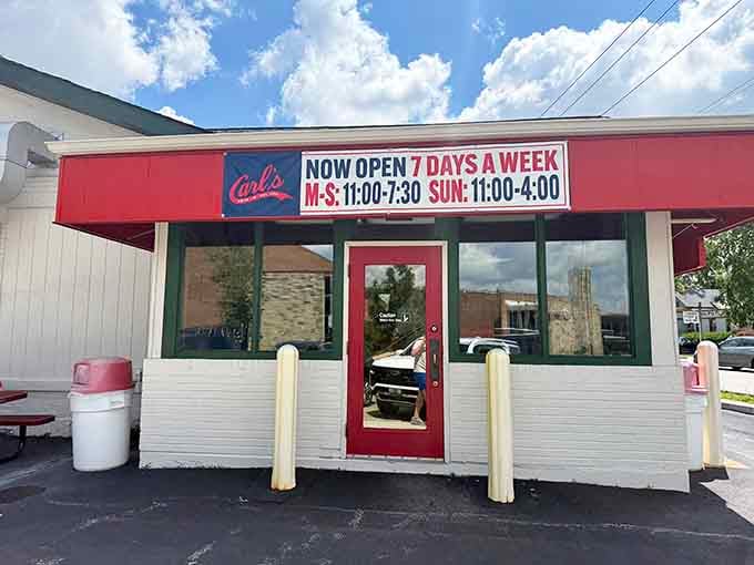 Open seven days a week because classic American comfort food doesn't believe in taking days off from making people happy.