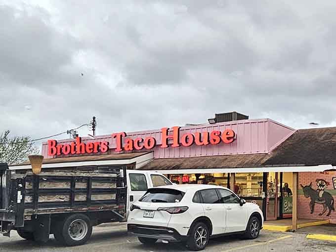 Rain or shine, Brothers Taco House draws a loyal crowd. Even delivery trucks stop by &ndash; everyone needs their taco fix.