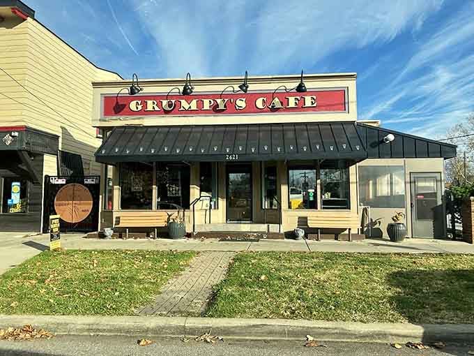 Sunshine, small-town charm, and comfort food classics&mdash;Grumpy&rsquo;s Cafe in Cleveland serving cozy vibes with every delicious bite.
