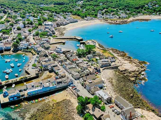 When the harbor looks this perfect, you start to understand why artists never want to leave.