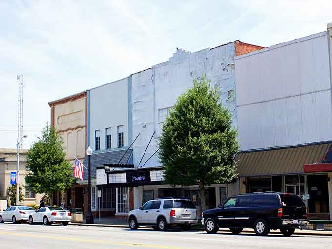 Wide streets and classic storefronts create a downtown where parking isn't a contact sport and stress is optional.