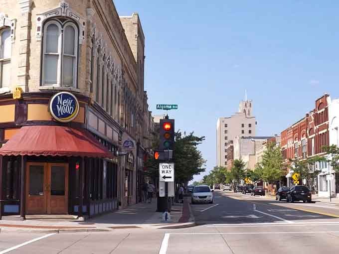 The New Moon Cafe anchors downtown with the kind of corner spot where locals debate everything from Packers strategy to property taxes.
