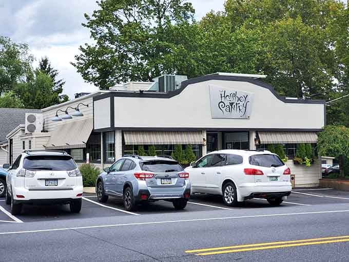 When the parking lot looks like this before 9 a.m., you know the pancakes inside are worth setting an alarm for.