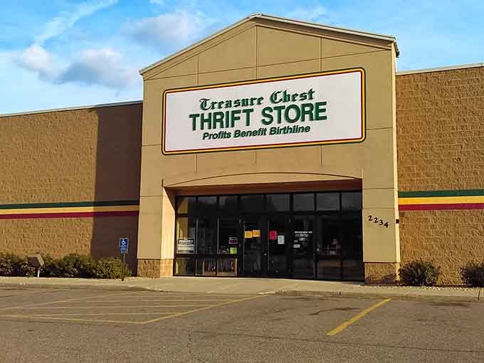 This third view of Treasure Chest shows its prominent signage, a beacon for bargain hunters throughout central Minnesota.