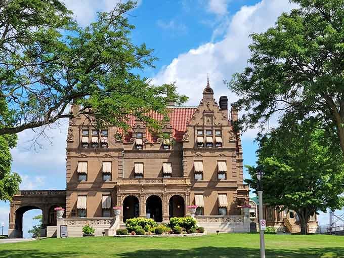 When a mansion looks like it was designed by someone who won at Monopoly and decided to build for real.