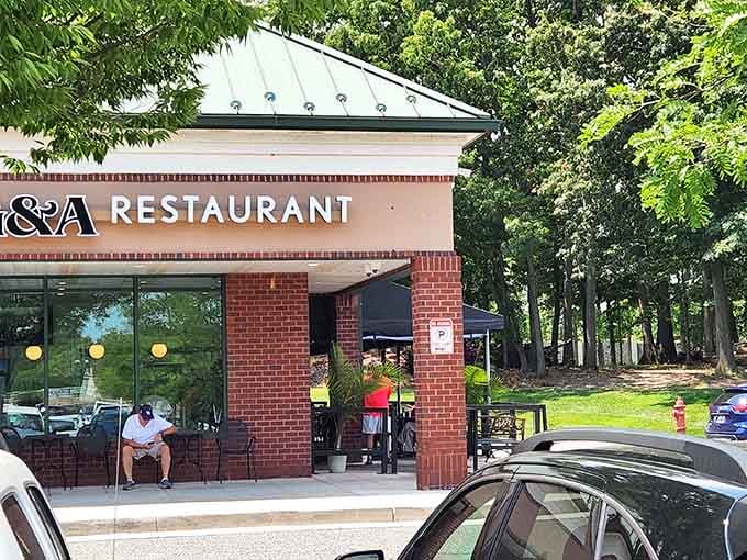 Those welcoming windows and shaded outdoor seating practically whisper "come on in, friend" to every passerby.