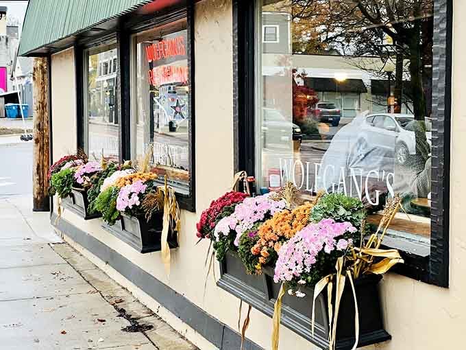 Fresh flowers spilling from window boxes announce that Wolfgang's takes pride in every detail, inside and out.