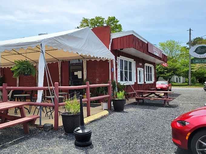 Outdoor seating under the tent means you can enjoy your pancakes with a side of fresh Jersey air.
