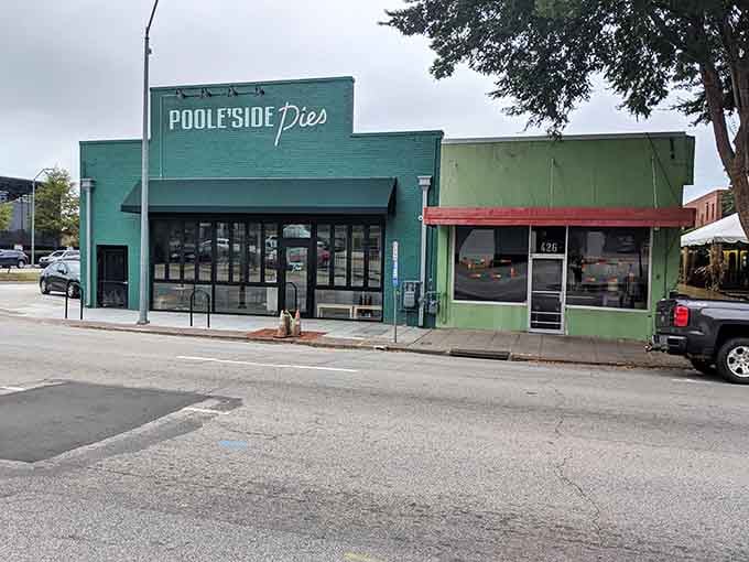 That turquoise exterior isn't just paint, it's a beacon calling you to mac and cheese paradise.