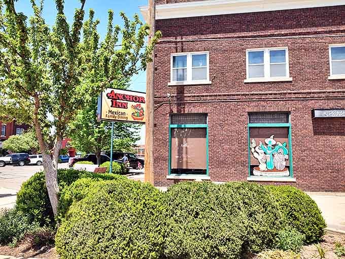 The unassuming brick exterior of Anchor Inn hides a treasure trove of Mexican delights, proving you should never judge a restaurant by its fa&ccedil;ade.