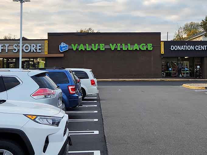 The donation center entrance means fresh inventory is constantly flowing in, keeping every visit different from the last one you made.