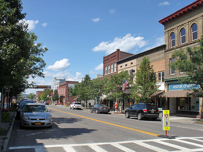 Small-town America at its finest, where historic buildings meet tree-lined streets and nobody's in a rush.