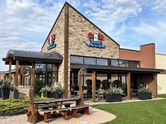 That moment when a bakery's exterior is so inviting, you can practically smell the butter through the photo.