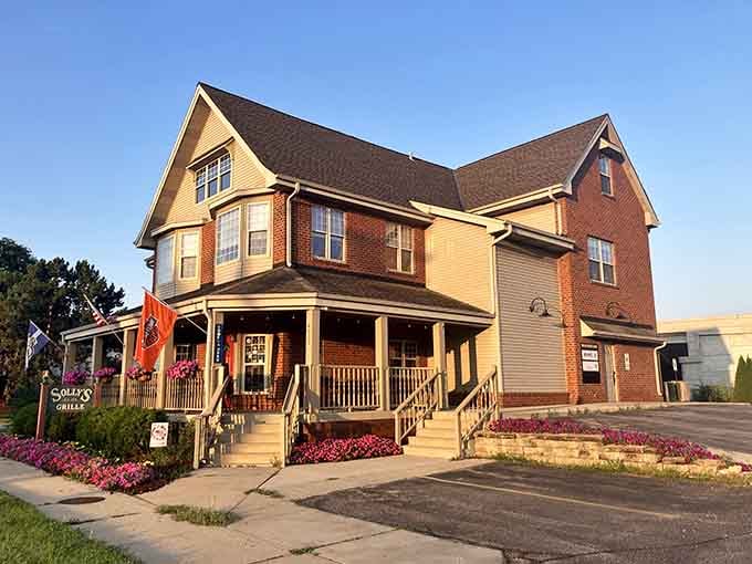 This unassuming corner establishment proves that architectural modesty and culinary greatness make perfect neighbors in Wisconsin.