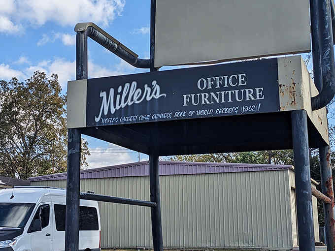 There it is, folks: thirty-three feet of pure roadside magnificence towering over Highway 78 in Anniston.