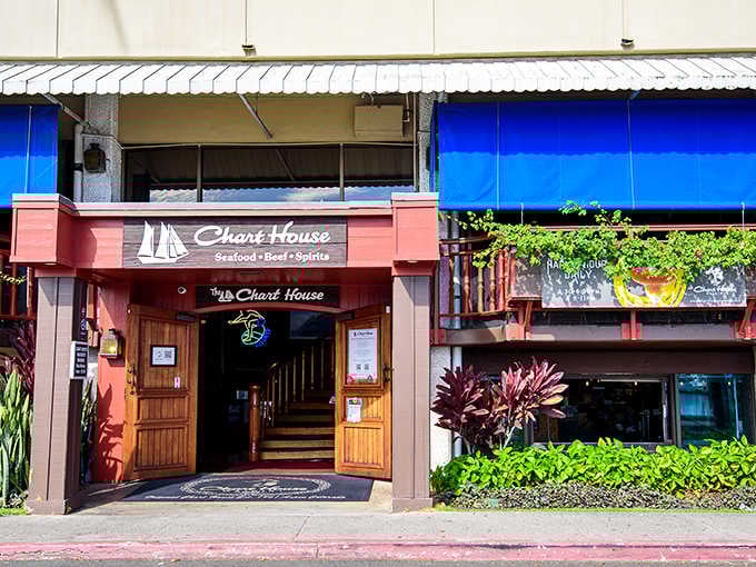 Chart House's charming fa&ccedil;ade might be understated, but like that quiet person at the party with the best stories, it's what's inside that will blow you away.