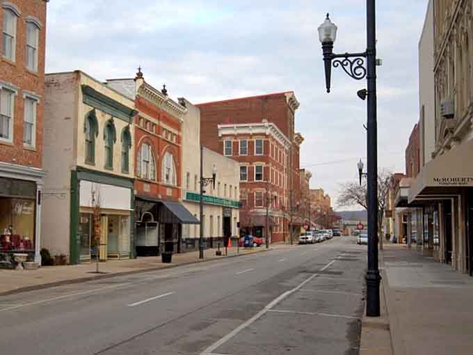 Find peace of mind in this quiet Kentucky gem, where you can find comfortable rent for less than $700 monthly.