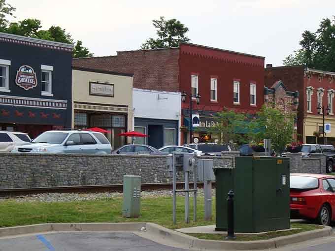Life moves fast, but these sturdy stone walls and vintage Kentucky vibes keep things grounded like a classic film.