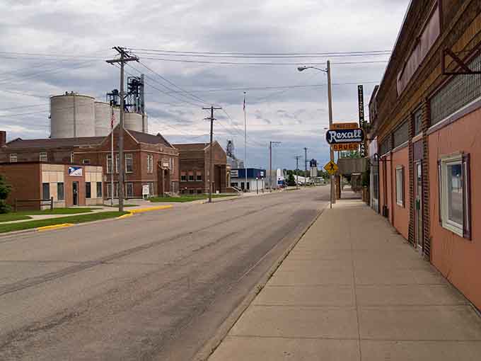 Main Street Enderlin captures that quintessential small-town America vibe where everyone knows your name&mdash;and probably your business too.